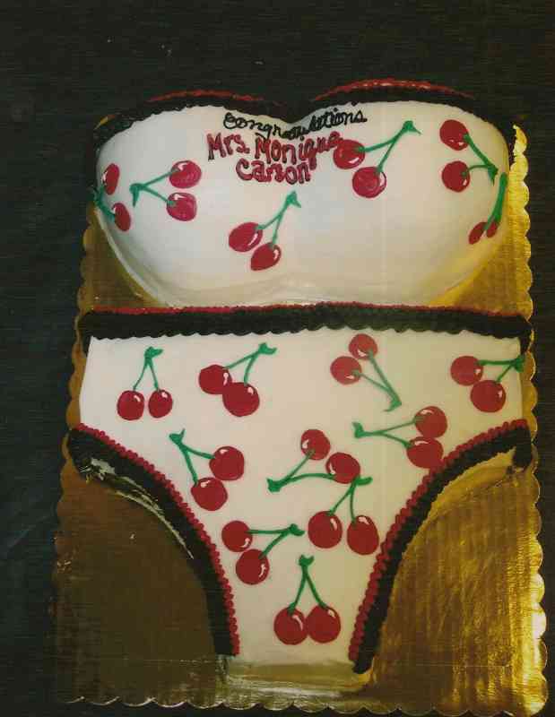 Cherry lingere cake - le' Bakery Sensual