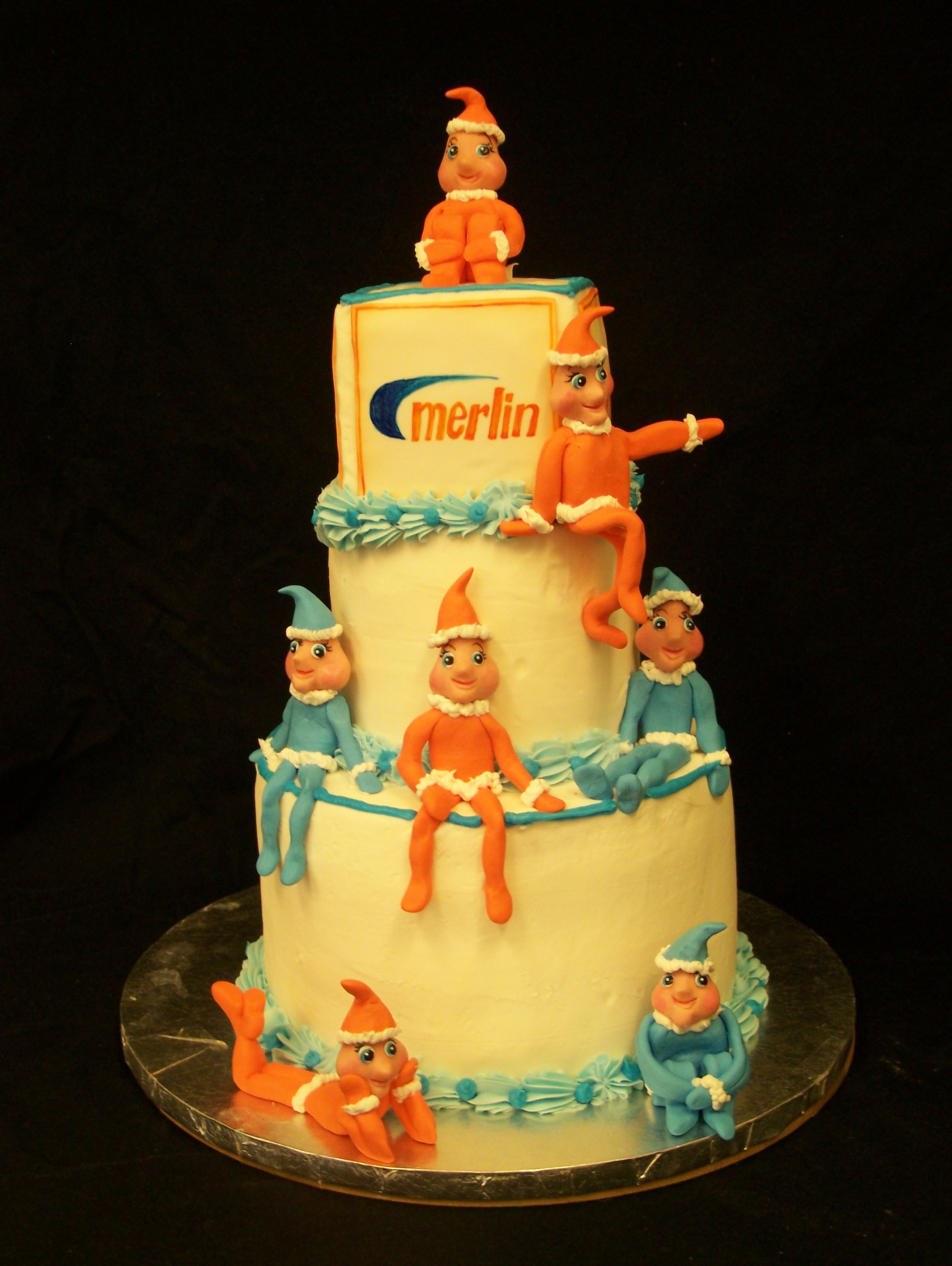 Elf on a shelf cake - le' Bakery Sensual