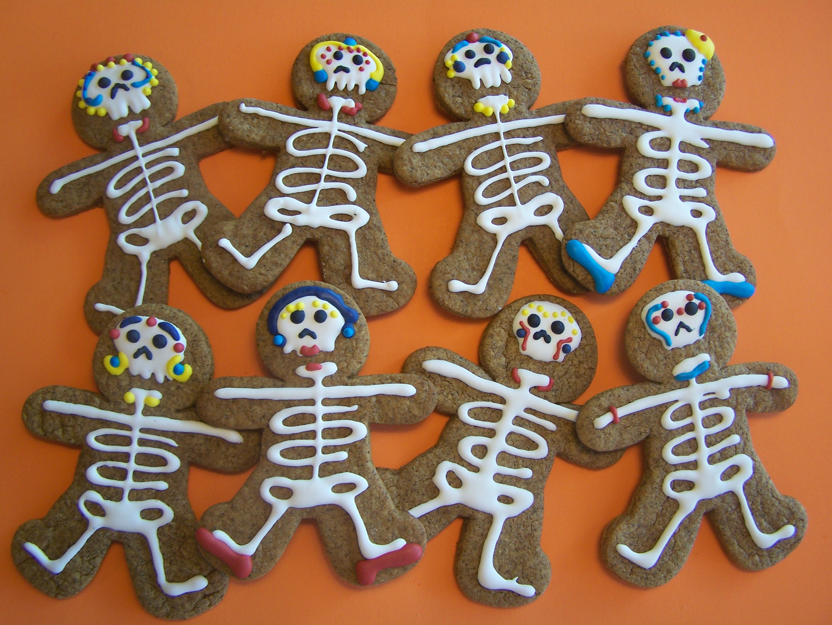 Skeleton gingerbread men - le' Bakery Sensual