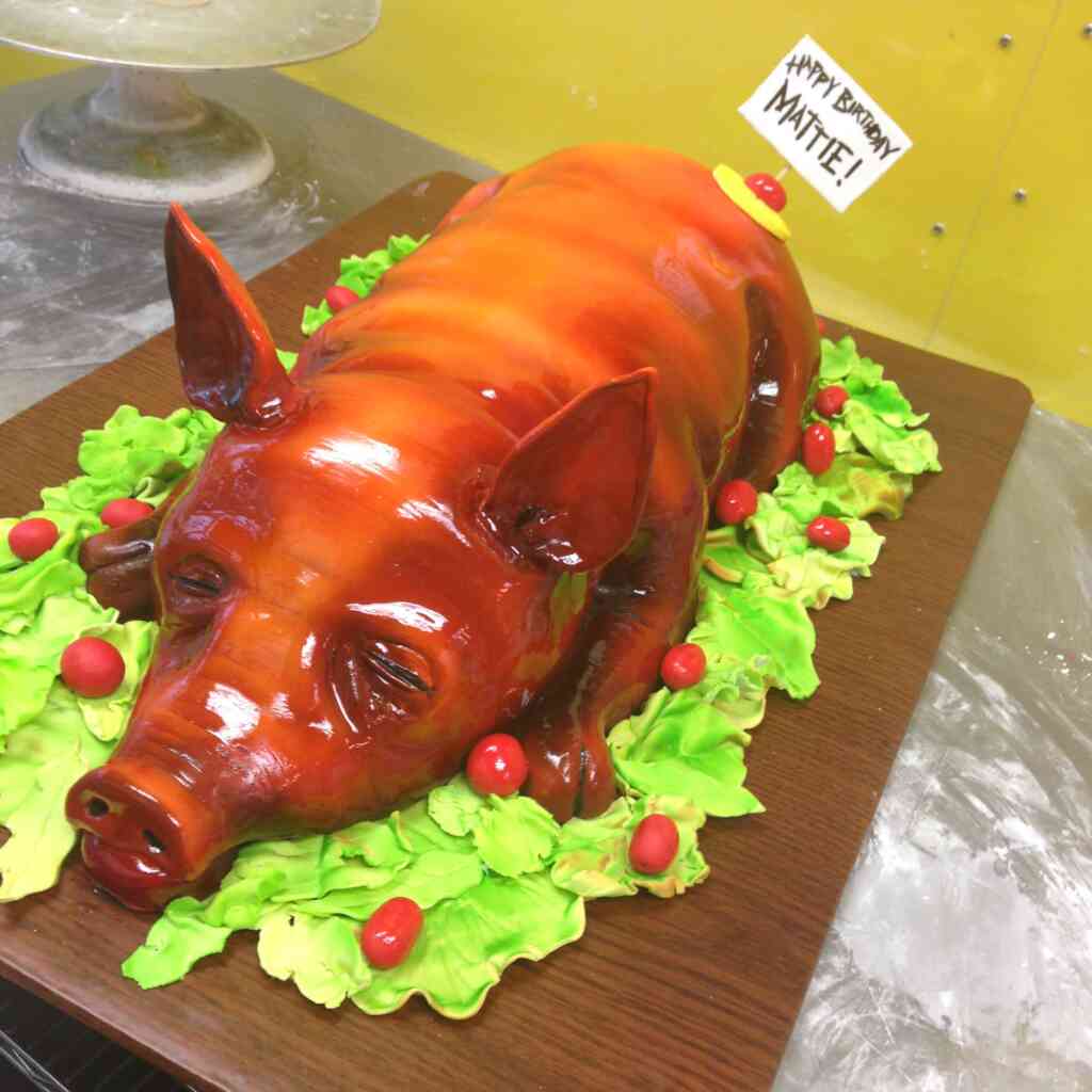 Roasted Pig cake - le' Bakery Sensual
